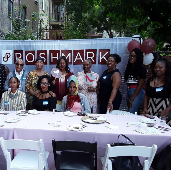 Posh N Sip | Bags | Posh N Sip Uptown Manhattan | Poshmark